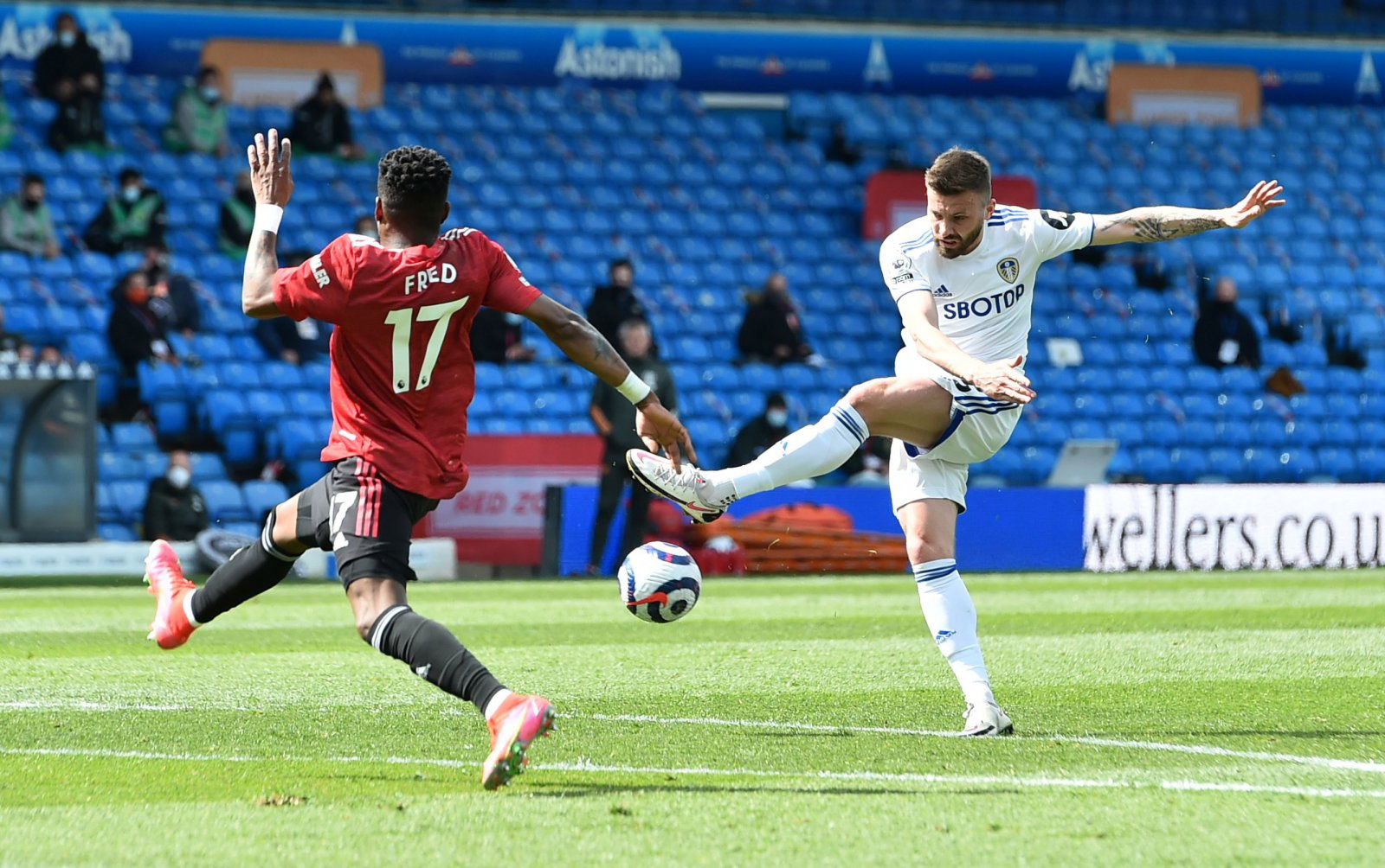 Journalist provides Stuart Dallas injury update | thisisfutbol.com