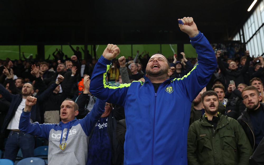 Leeds United fans swoon over Max Dean goal | thisisfutbol.com