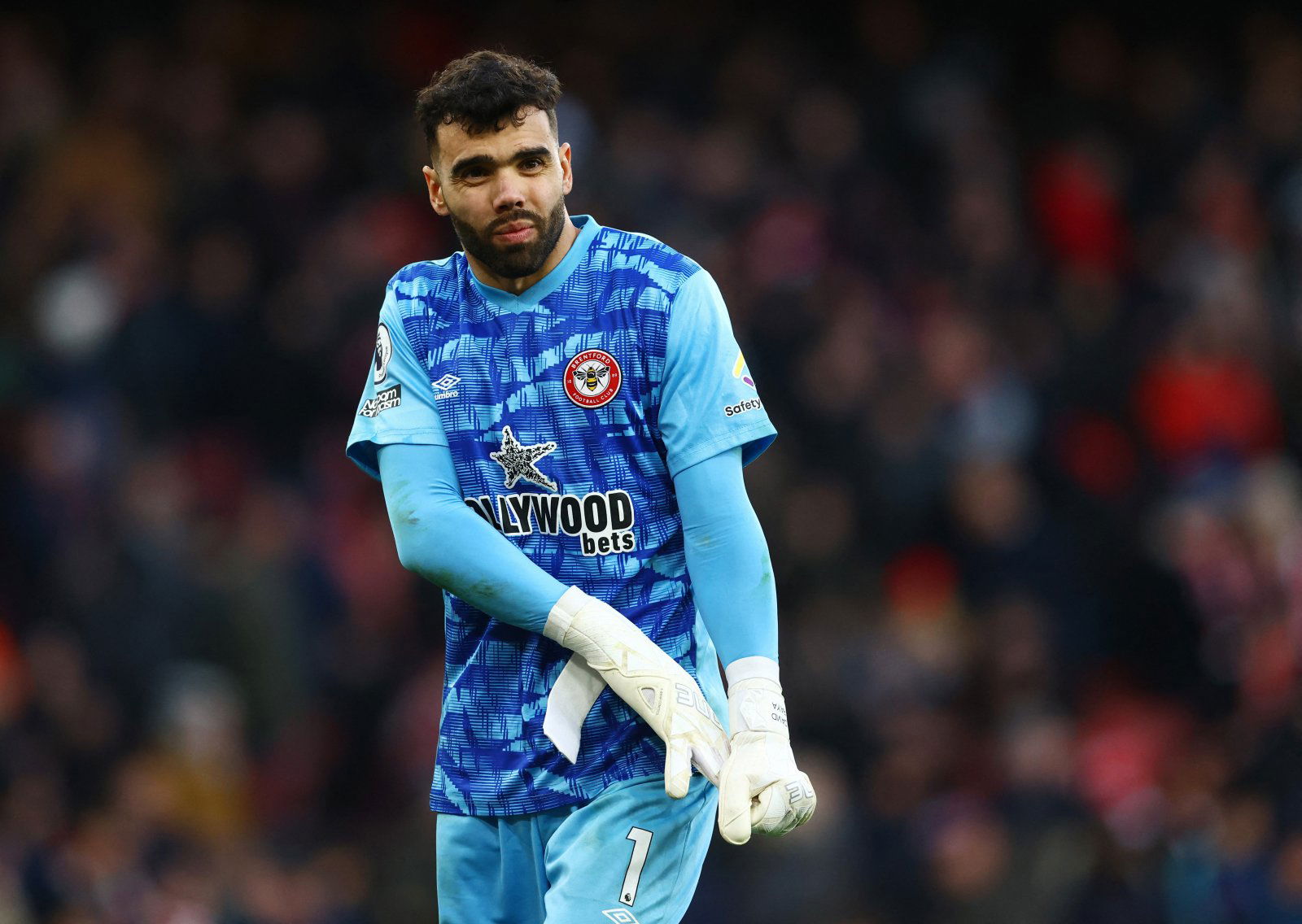 Sky Sports man buzzes over Spurs target Raya | thisisfutbol.com