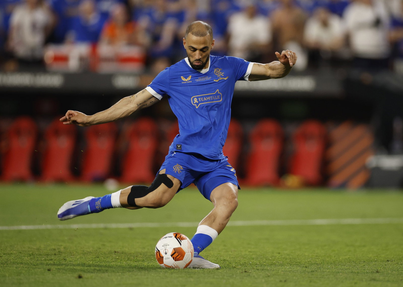Clark urges Rangers to ditch Roofe | thisisfutbol.com